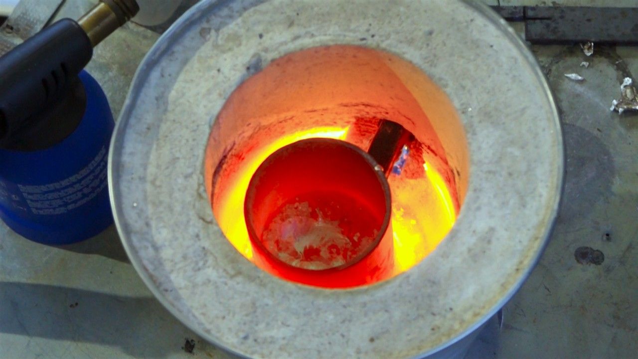 31 - How to make a metal foundry at home and to melt aluminum to cast a ...